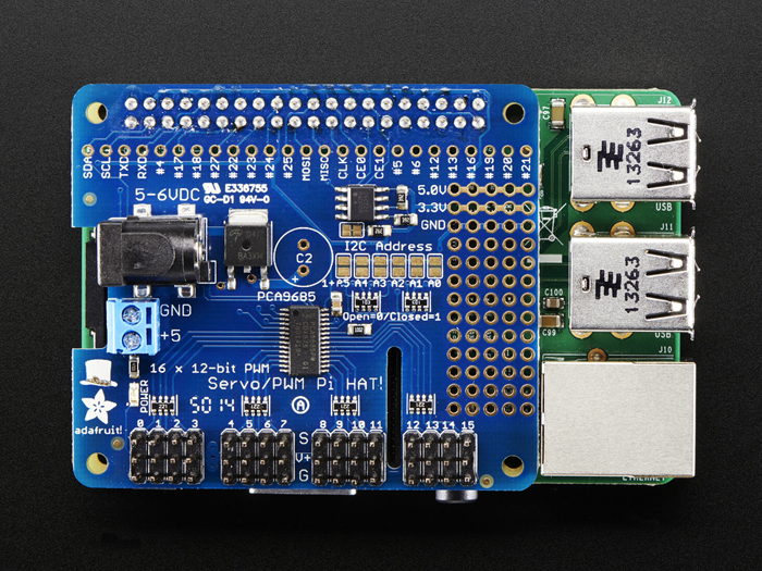 Adafruit 2327 - Driver 16 Canales PWM / Servo HAT para Raspberry Pi